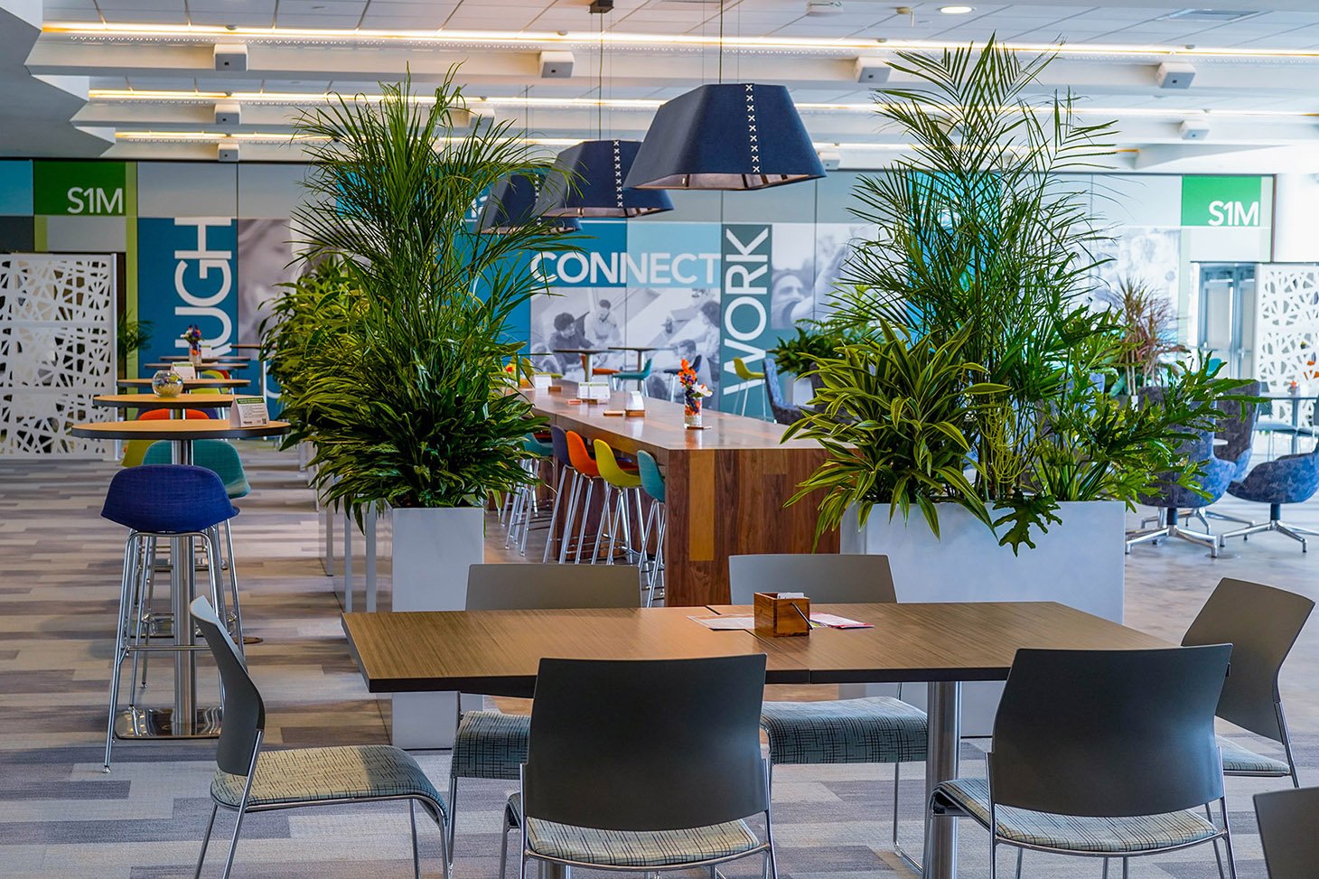 Hanover Insurance – Dining Area | F.W. Madigan Company, Inc.